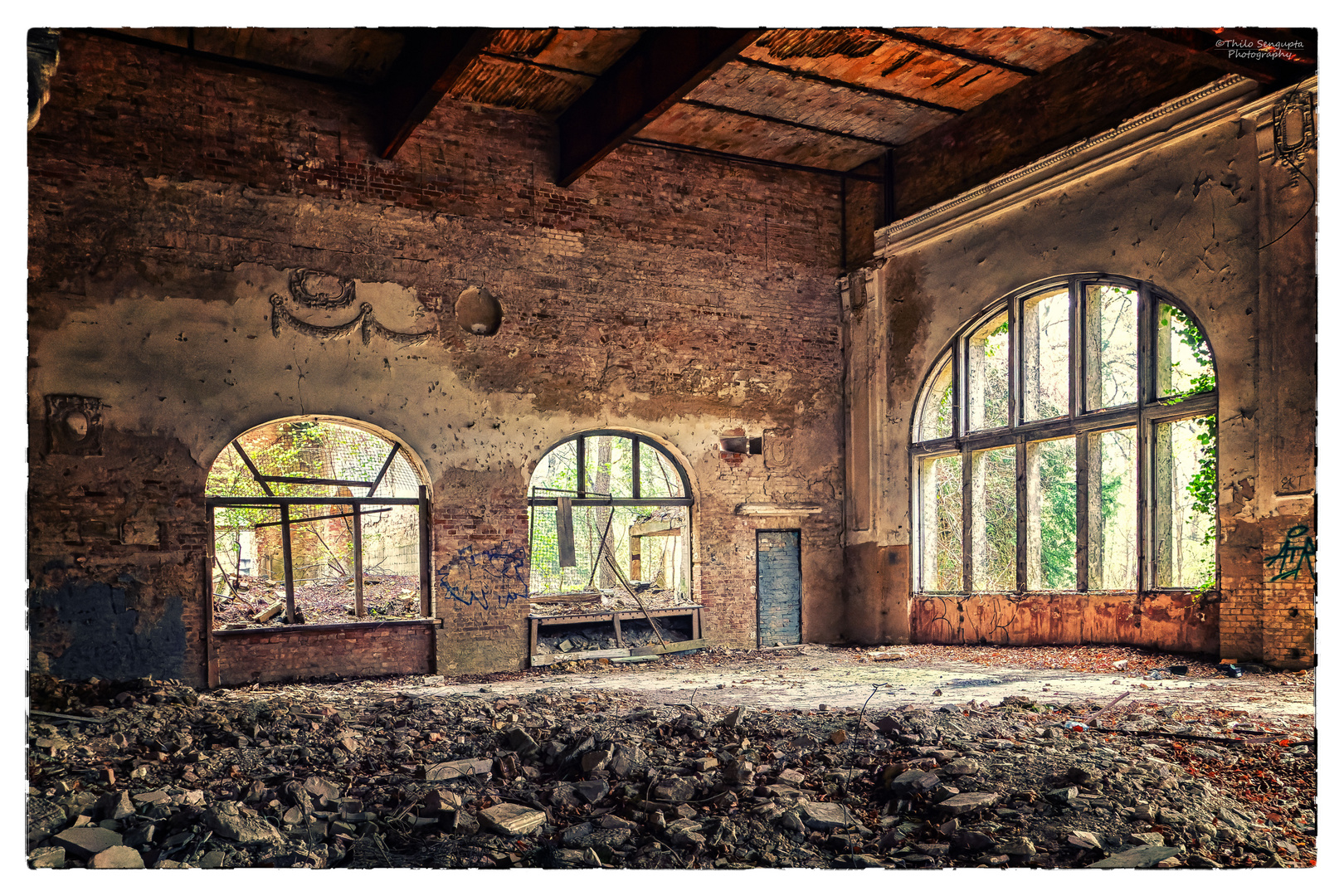 Alpenhaus, Beelitz Heilstätten Foto & Bild | marode, dokumentation ...