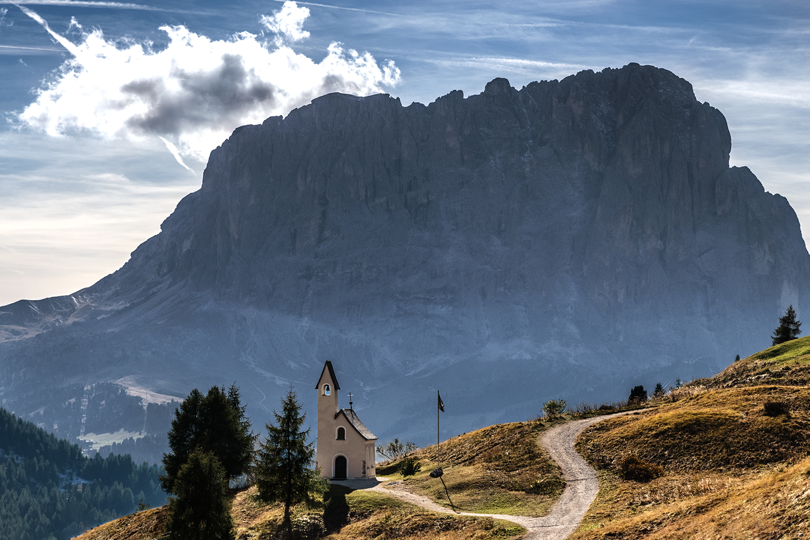 Alpini Kapelle am Grödner Joch Foto & Bild | europe, italy, vatican ...