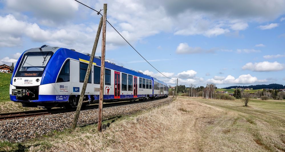 Alstom Coradia LINT ... Foto & Bild | bayern, allgäu, ostallgäu Bilder ...