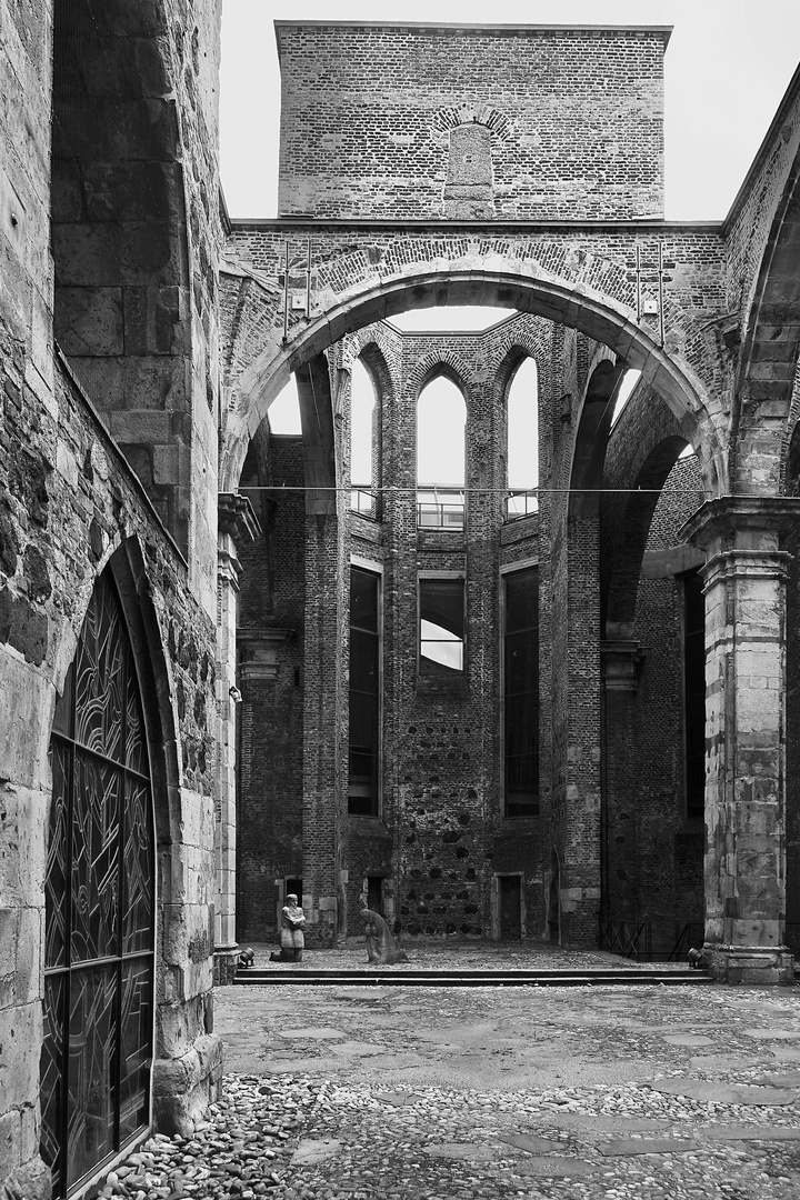 Alt St. Alban Foto & Bild | trauer, kunst, trümmer Bilder auf fotocommunity