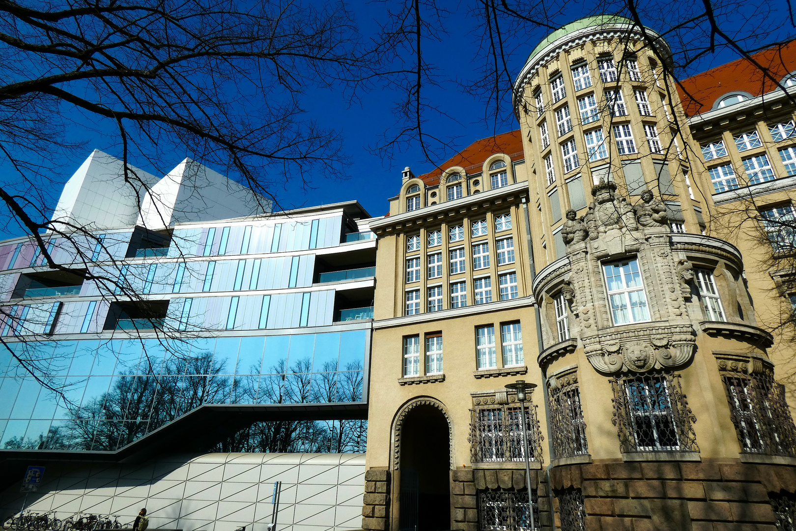 Alt trifft Neu Foto & Bild | leipzig, alt und neu, nationalbibliothek ...