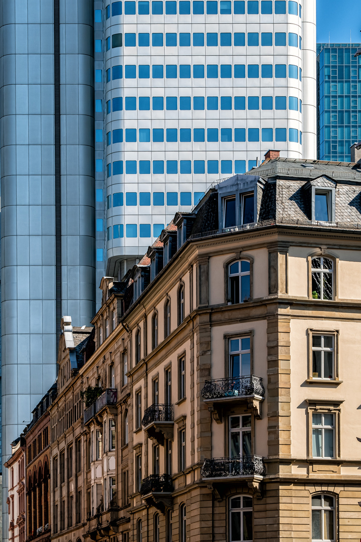 Alt und Neu Foto & Bild | architektur, fassaden, stadtlandschaft Bilder ...