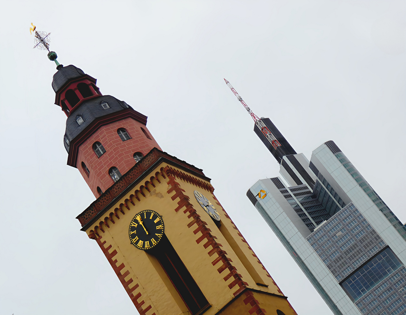 Alt und Neu Foto & Bild | architektur, stillleben, stadtlandschaft ...