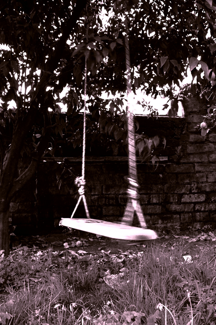 altalena fantasma Foto % Immagini| mistery, temi Foto su fotocommunity