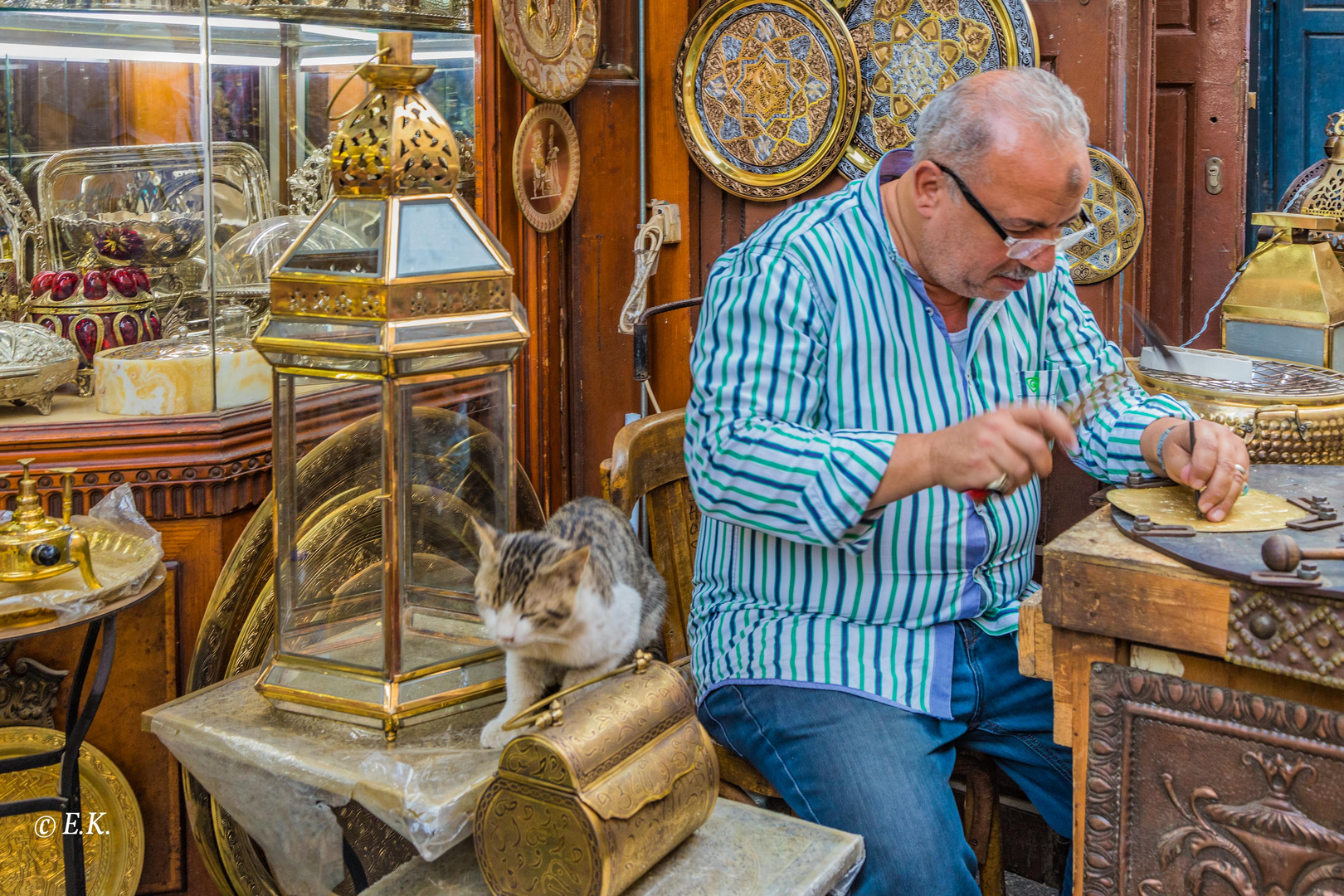 Alte Handwerkskunst Foto & Bild | world, menschen, handwerker Bilder ...