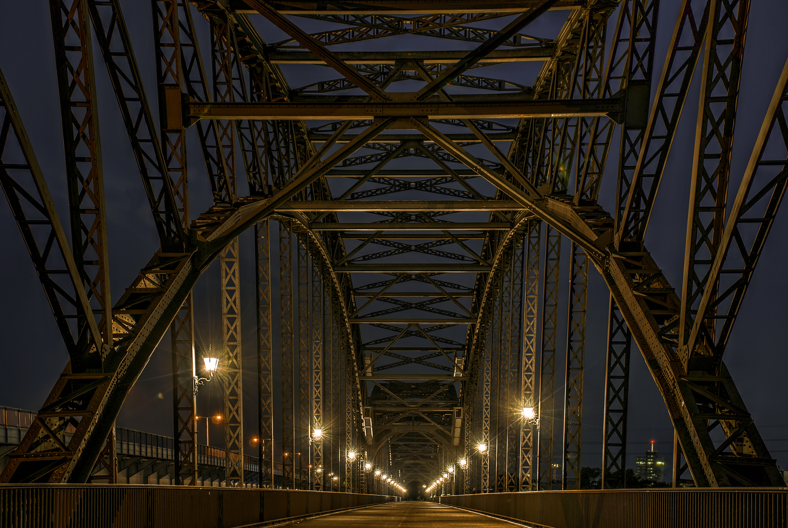 Alte Harburger Elbbrücke Foto & Bild | architektur, straßen & brücken ...