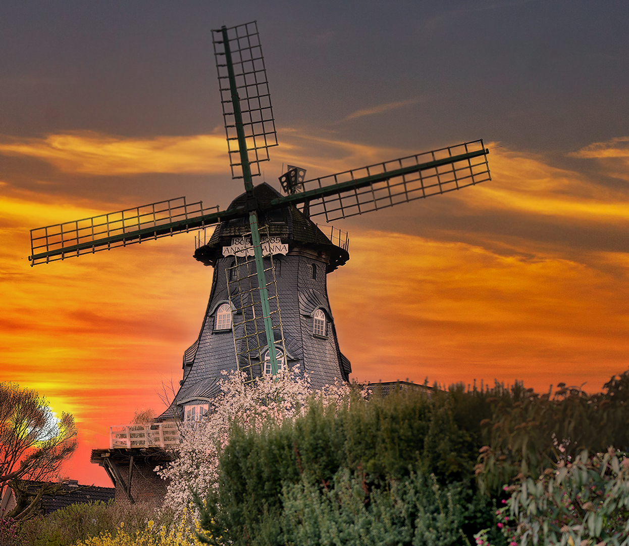 Alte Mühle Foto & Bild | sonnenuntergänge, projekte, fotomontage Bilder ...