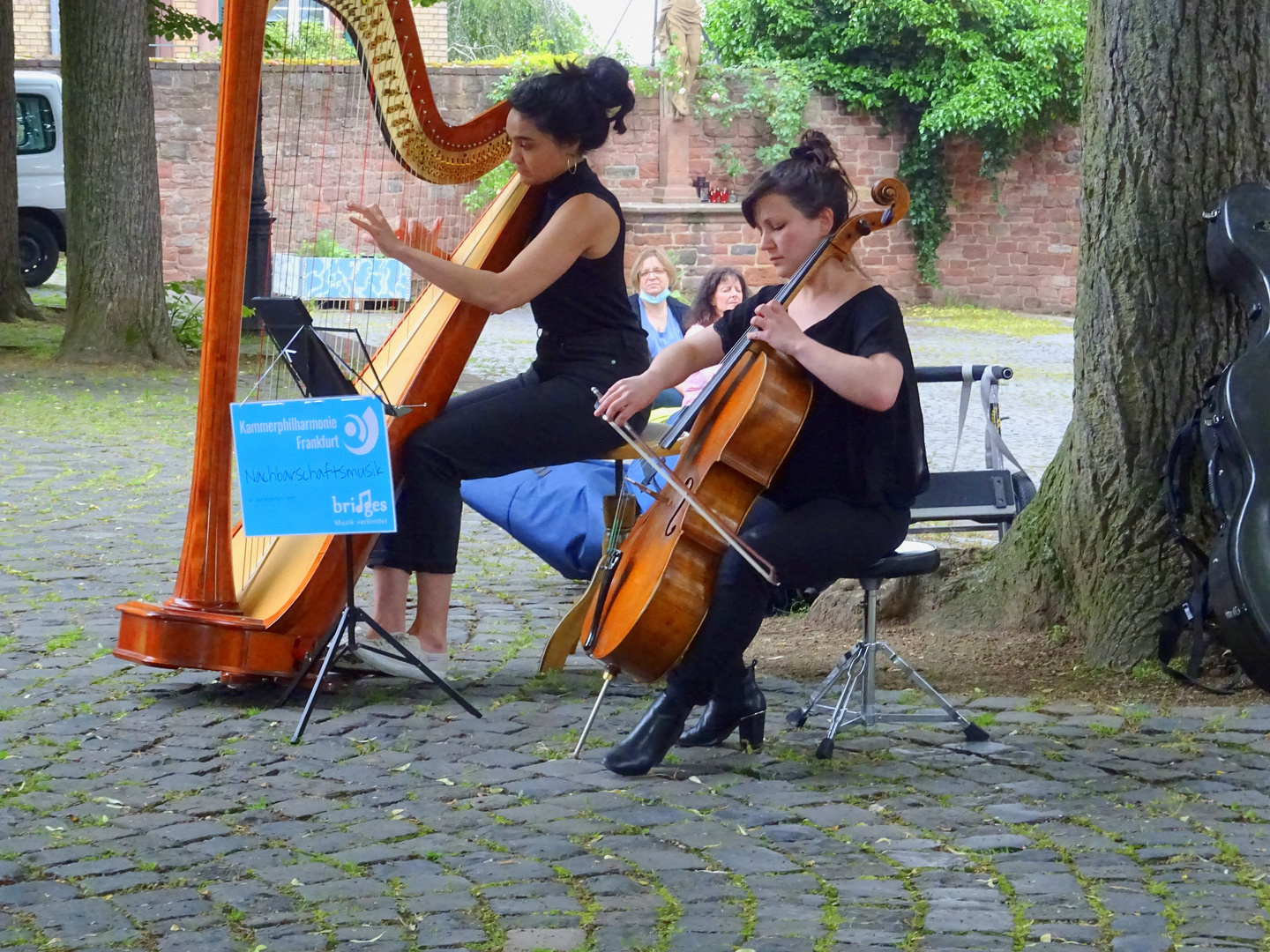Alte Musik - junge Frauen I Foto & Bild | erwachsene menschen, portrait, kunstfotografie ...