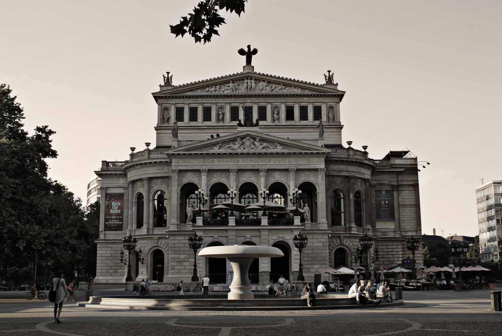 Alte Oper Foto & Bild | architektur, stadtlandschaft, frankfurt Bilder ...