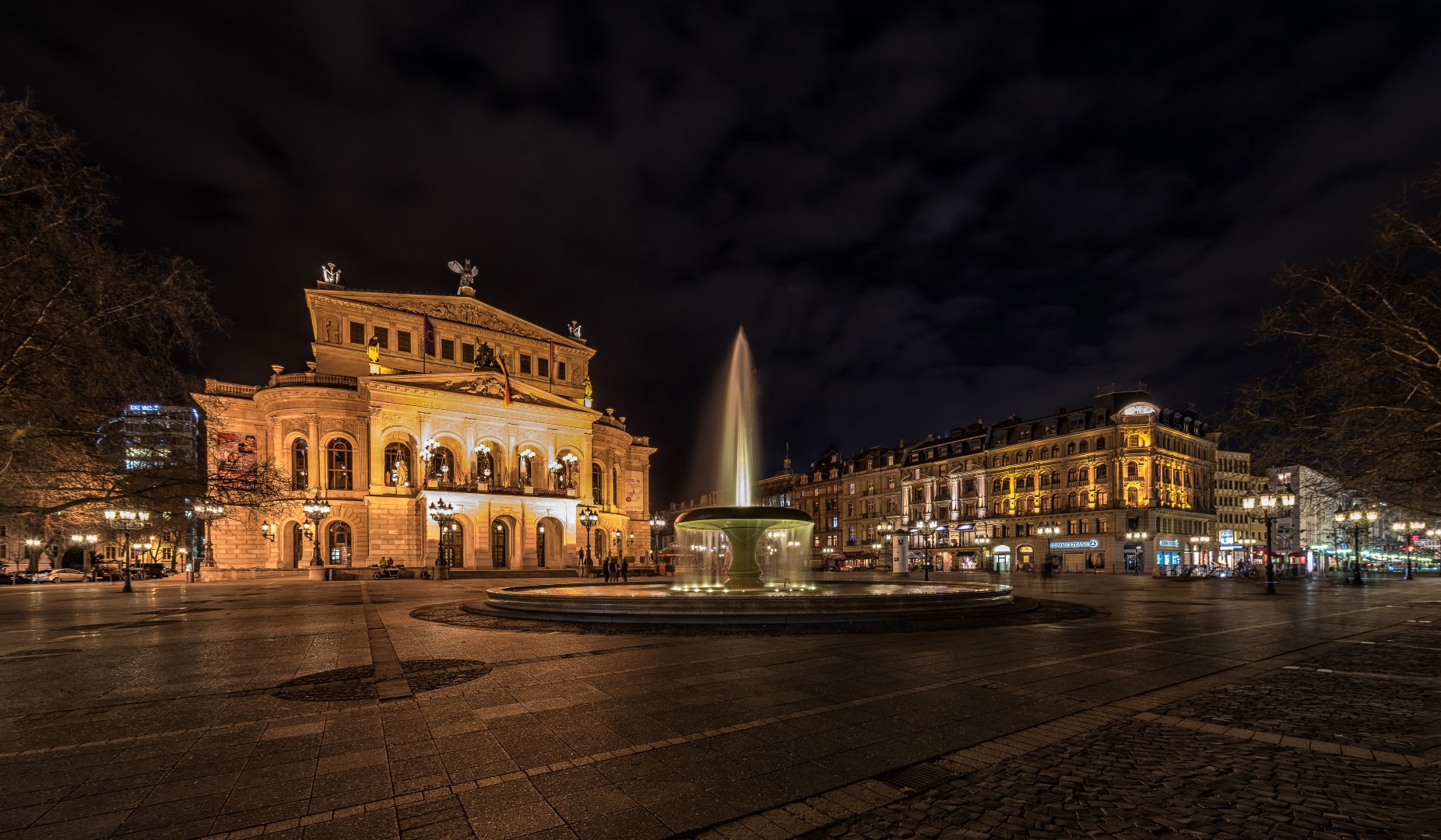Alte Oper bei Nacht Foto & Bild | architektur, architektur bei nacht ...
