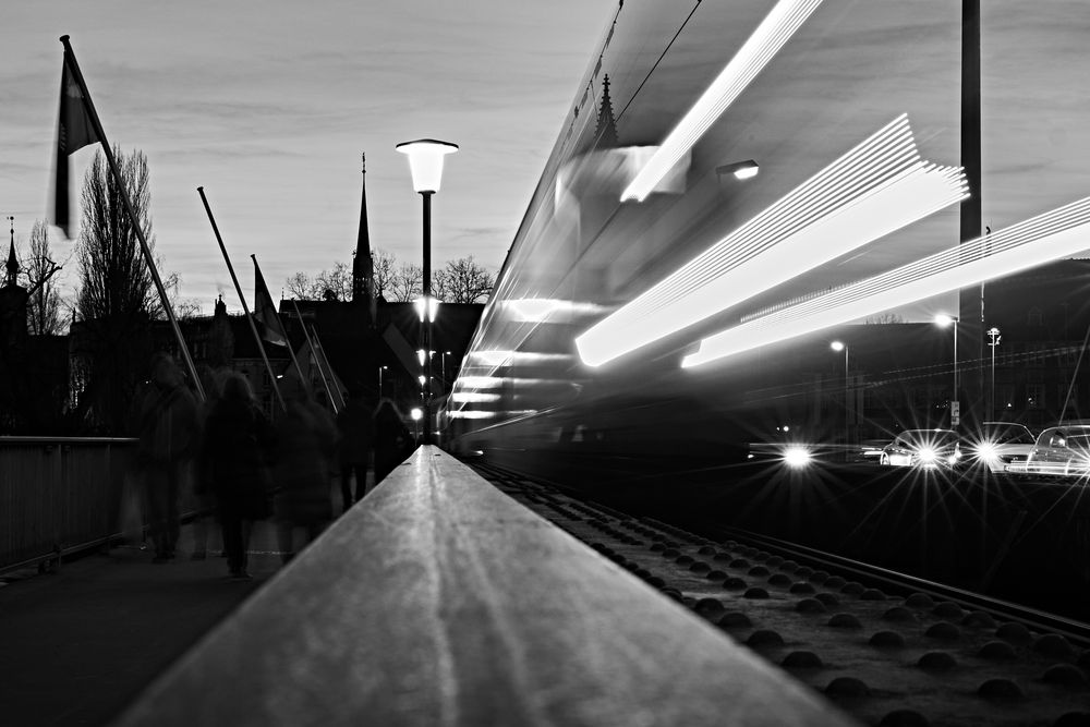 Alte Rheinbrücke Konstanz Foto & Bild | streetfotografie mit menschen, techniken, nachtaufnahmen ...
