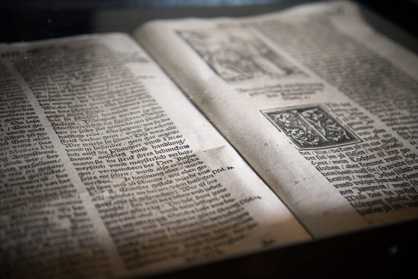 Alte Schrift Foto & Bild | stillleben, bücher, fotos Bilder auf ...