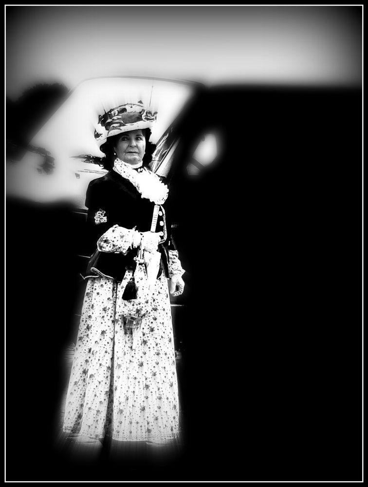 Alte Zeiten Foto & Bild | erwachsene, menschen im alter, kleid Bilder ...