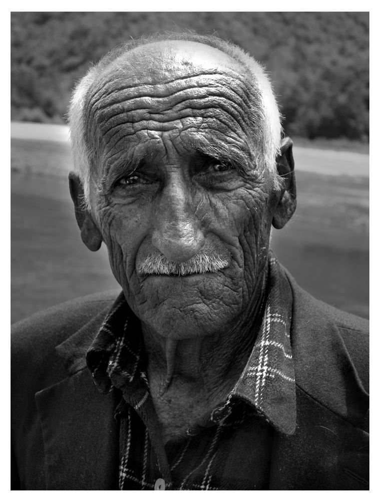 Alter Albaner 1 - Bild & Foto von Hubert Auer Fotowork aus Menschen ...