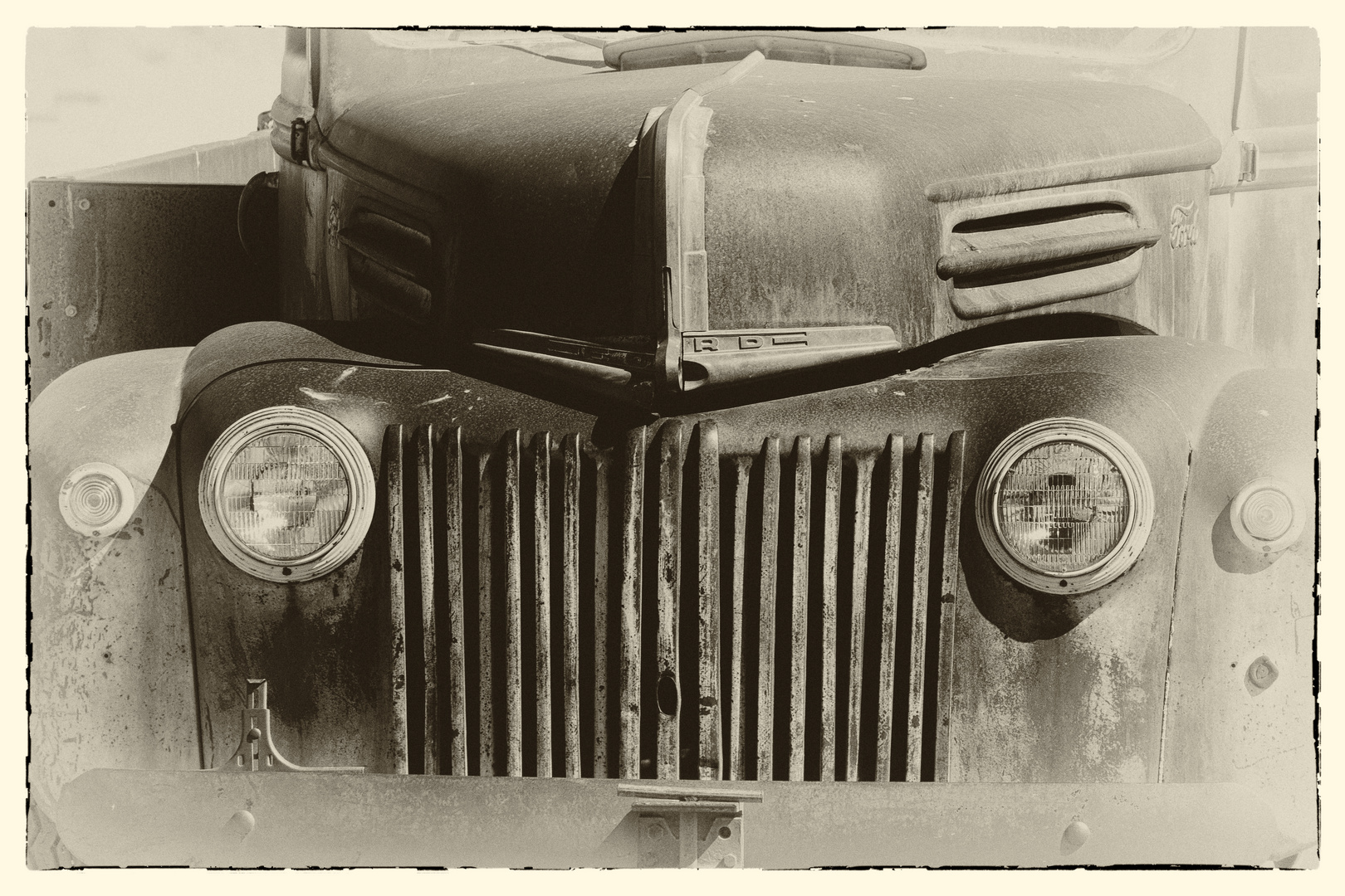 Alter Ford in SW Foto & Bild | autos & zweiräder, oldtimer, oldtimer ...