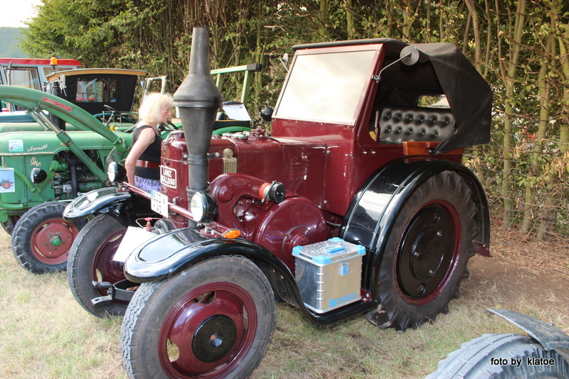 alter Traktor Foto & Bild | autos & zweiräder, oldtimer youngtimer ...