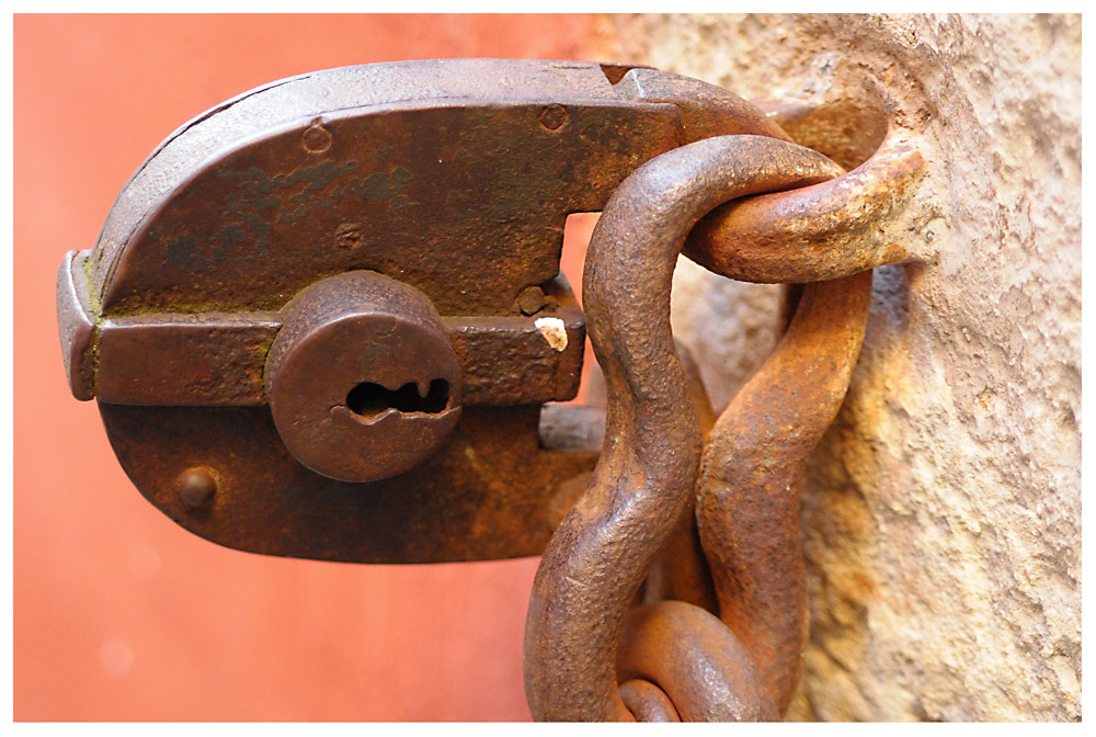 Altes Vorhängeschloss Foto & Bild | deutschland, europe, bayern Bilder ...
