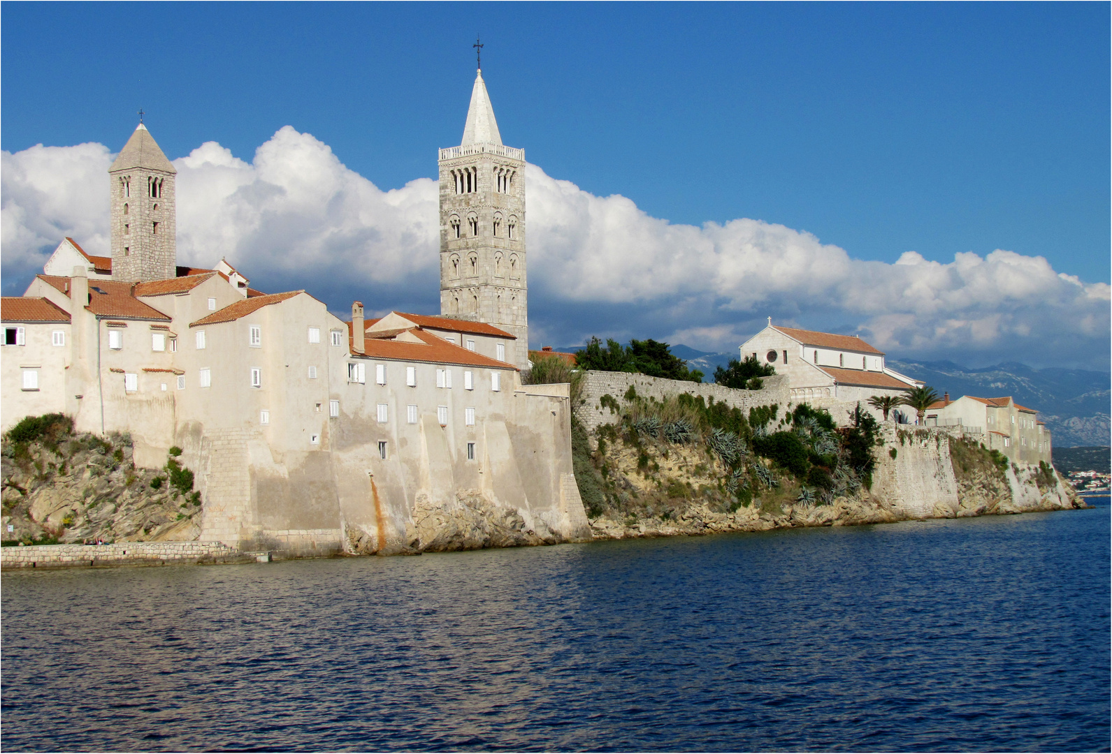 Altstadt von Rab Foto & Bild | historisches, architektur, motive Bilder ...