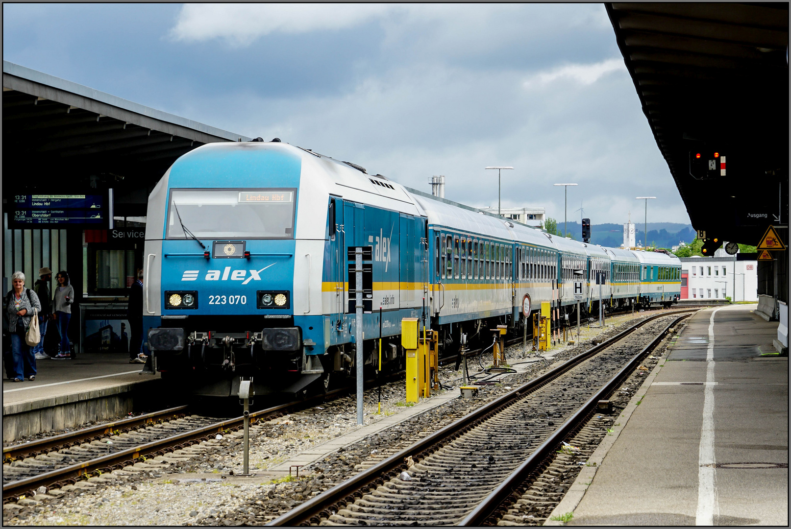 ALX 84136 einfahrend . . . Foto & Bild | bahnhof, zug, allgäu Bilder ...