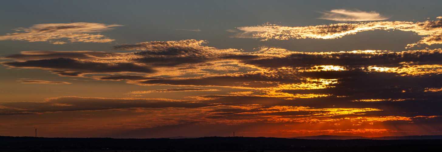 Am Abend Foto & Bild | sonnenuntergänge, himmel, wolken Bilder auf ...