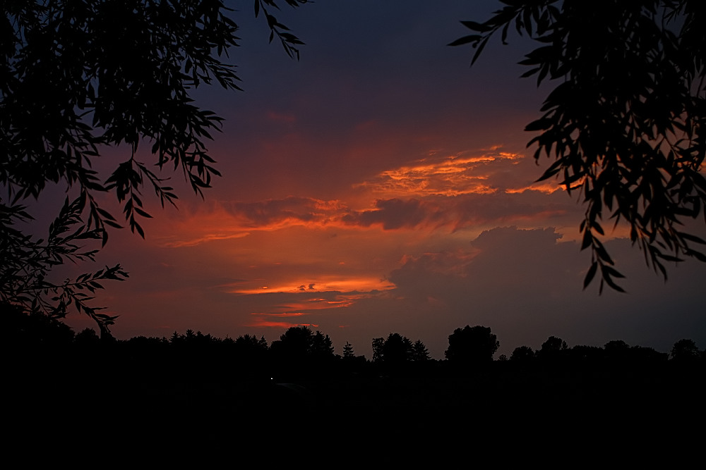 Am Abend Foto & Bild | sonnenuntergänge, himmel & universum ...