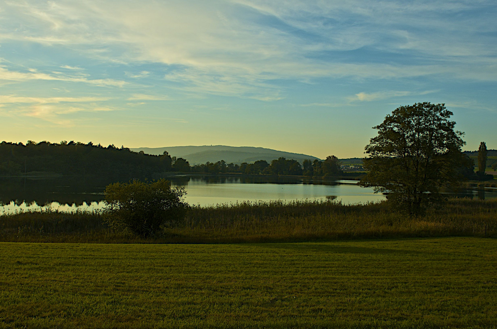 Am Katzensee in der blauen Stunde Foto & Bild | landschaft, bach, fluss ...