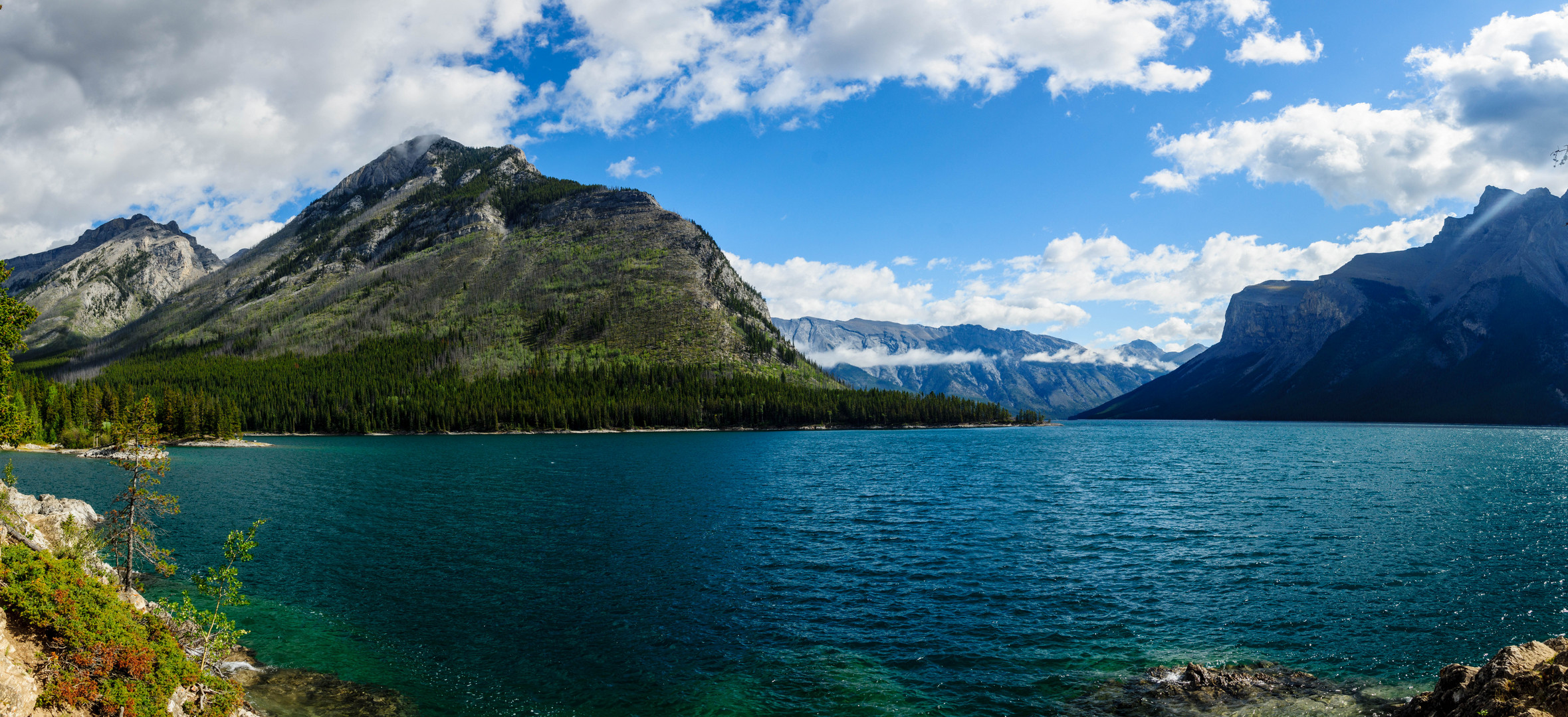 Am Lake Minnewanka Foto & Bild | world, spezial, panorama Bilder auf ...