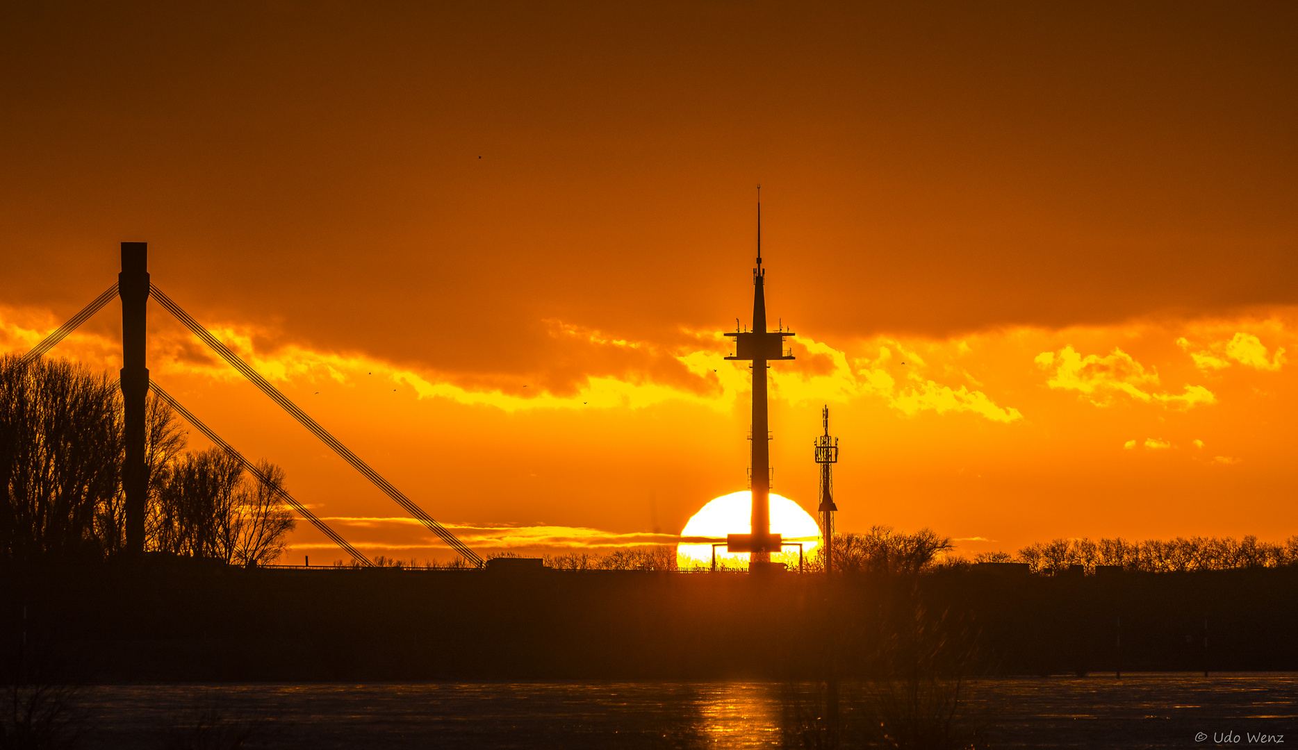 Am Niederrhein Foto & Bild | sonnenuntergang, wasser, wolken Bilder auf ...