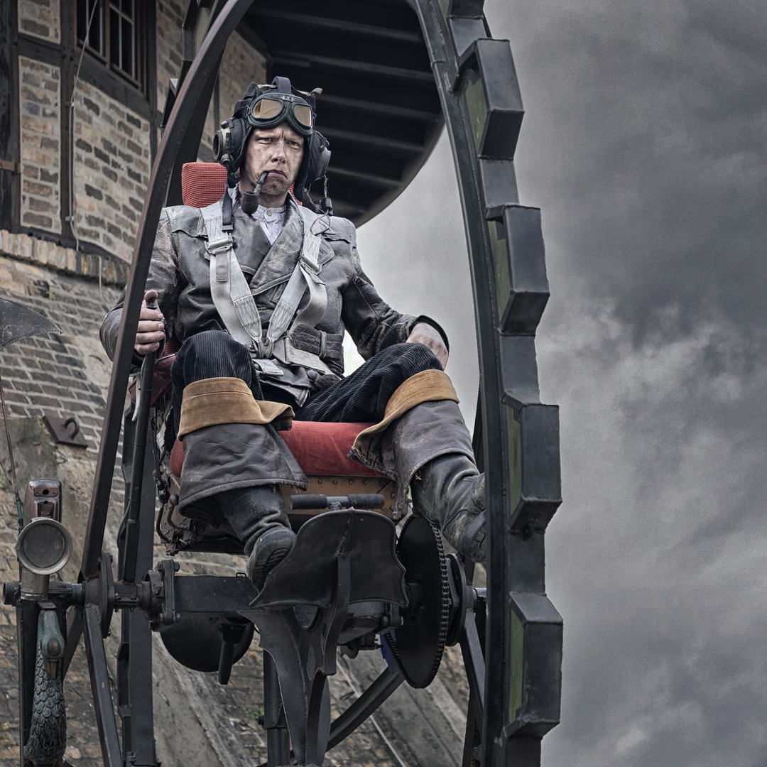 am Rad drehen ... Foto & Bild | fotokunst, szene, steampunk ...
