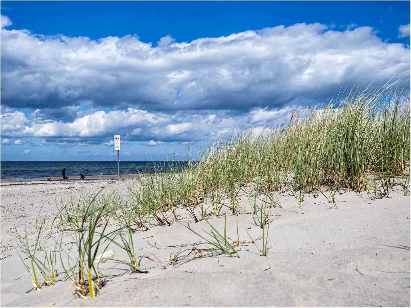 Am Strand Foto & Bild | world, wasser, wolken Bilder auf fotocommunity