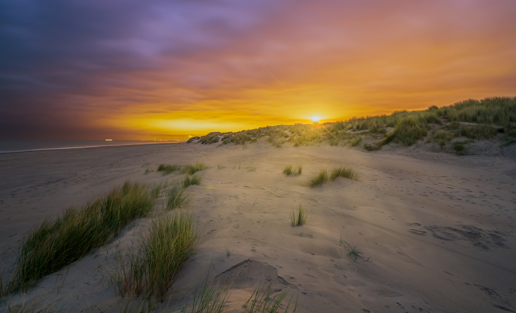 Am Strand Foto & Bild | landschaft, meer & strand, landschaften Bilder ...