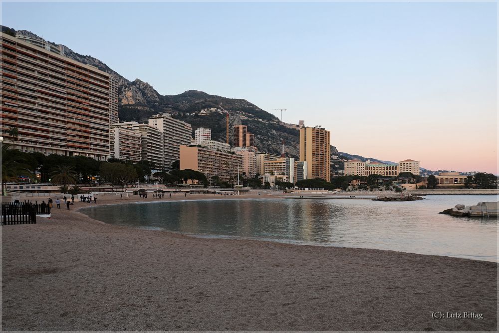 Am Strand von Monaco Foto & Bild | world, sonnenuntergang, wasser ...