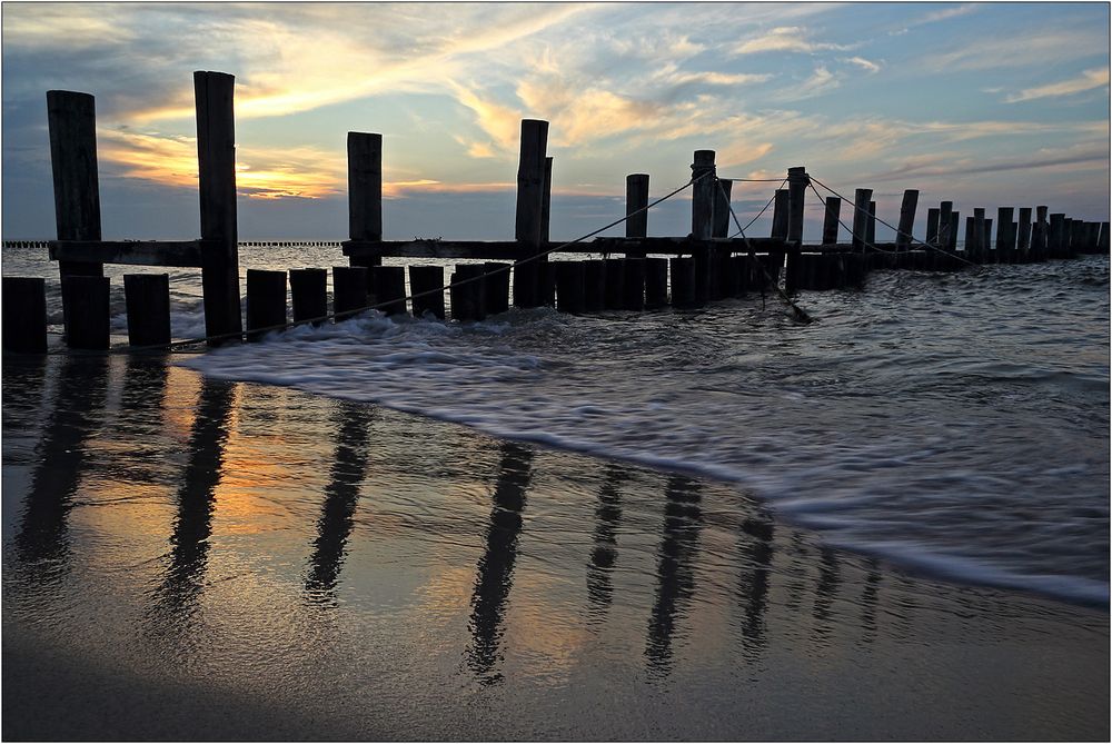 Am Strand von Zingst... Foto & Bild | world, sonnenuntergang, wasser ...