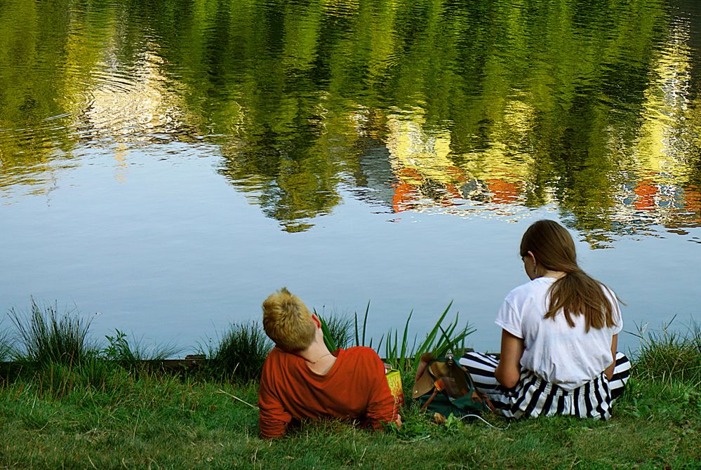 Am Ufer Foto & Bild | wasser, see, menschen Bilder auf fotocommunity