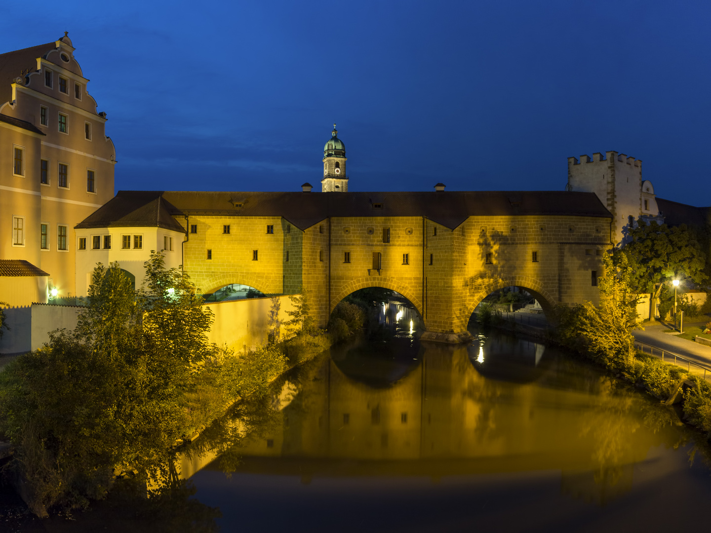 Amberg Foto & Bild | architektur, architektur bei nacht, aus der ...
