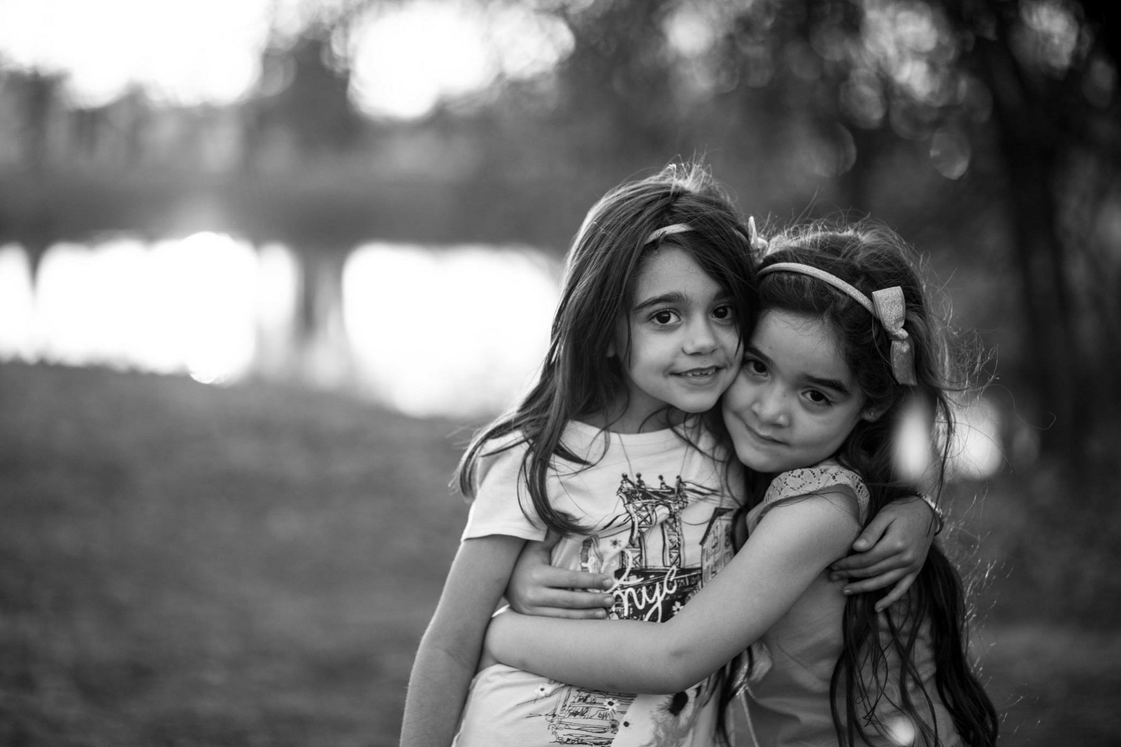 Amor de hermanas Imagen & Foto | niños, personas Fotos de fotocommunity