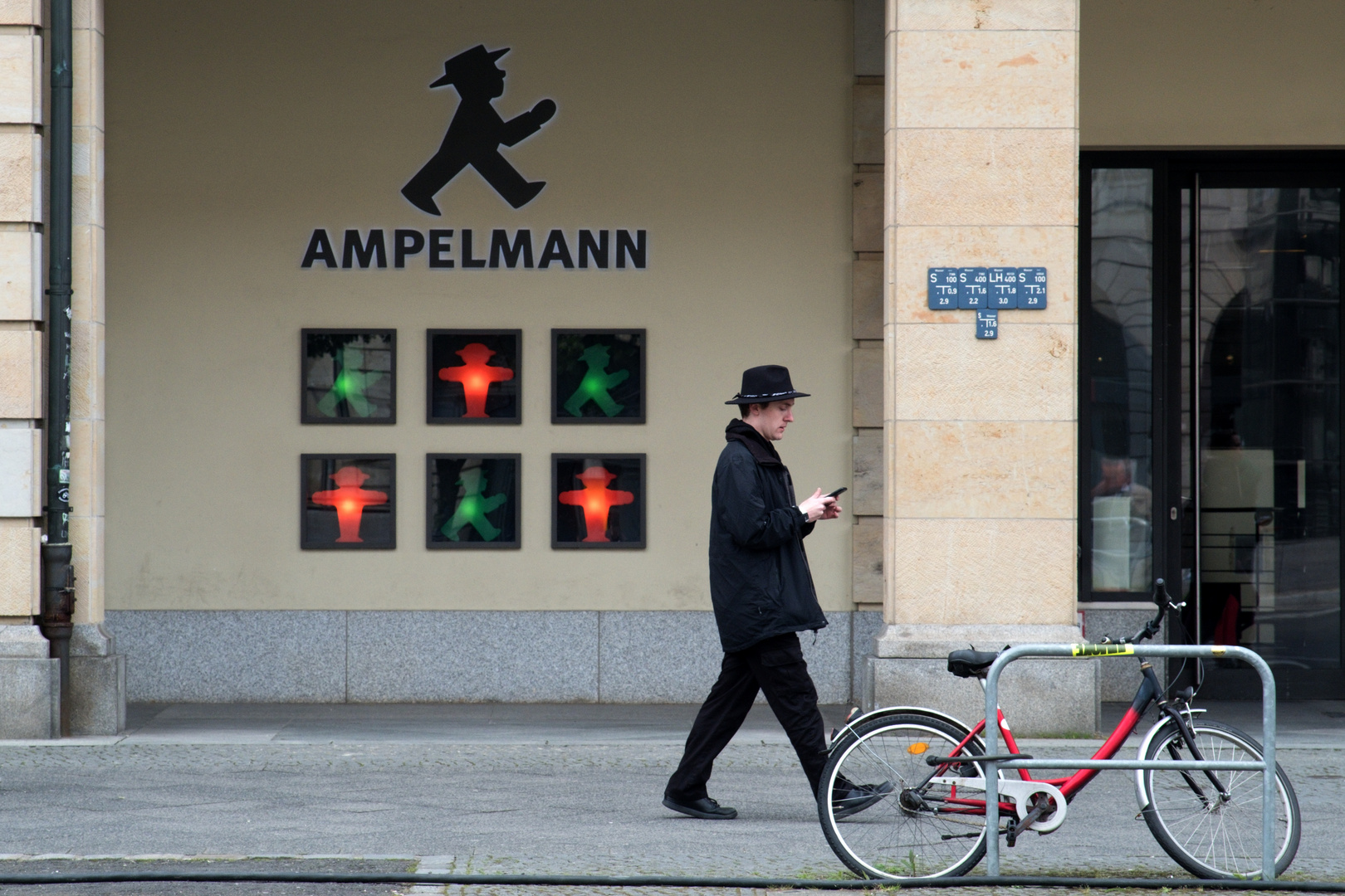 Ampelmann Foto & Bild | streetfotografie mit menschen, street color ...