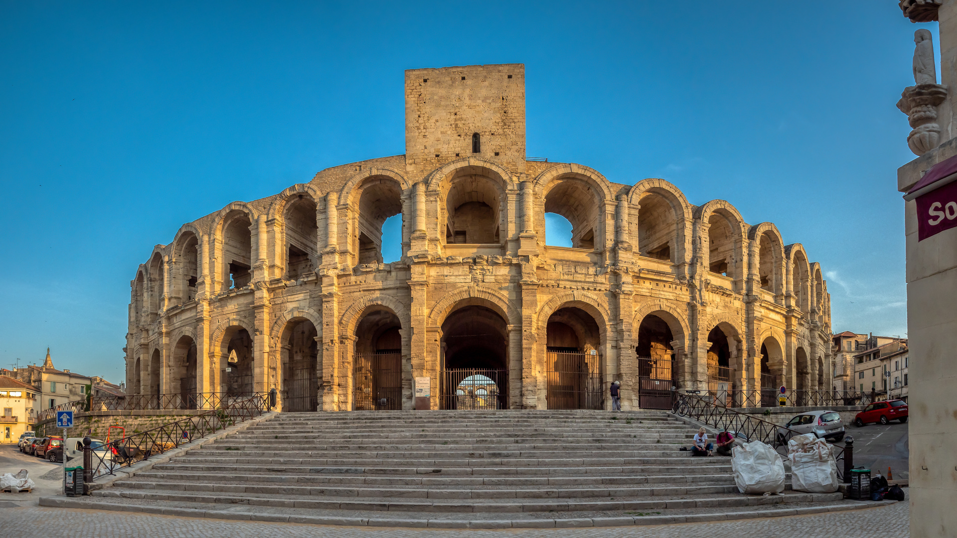 Amphitheater von Arles Foto & Bild | france, world, frankreich Bilder ...
