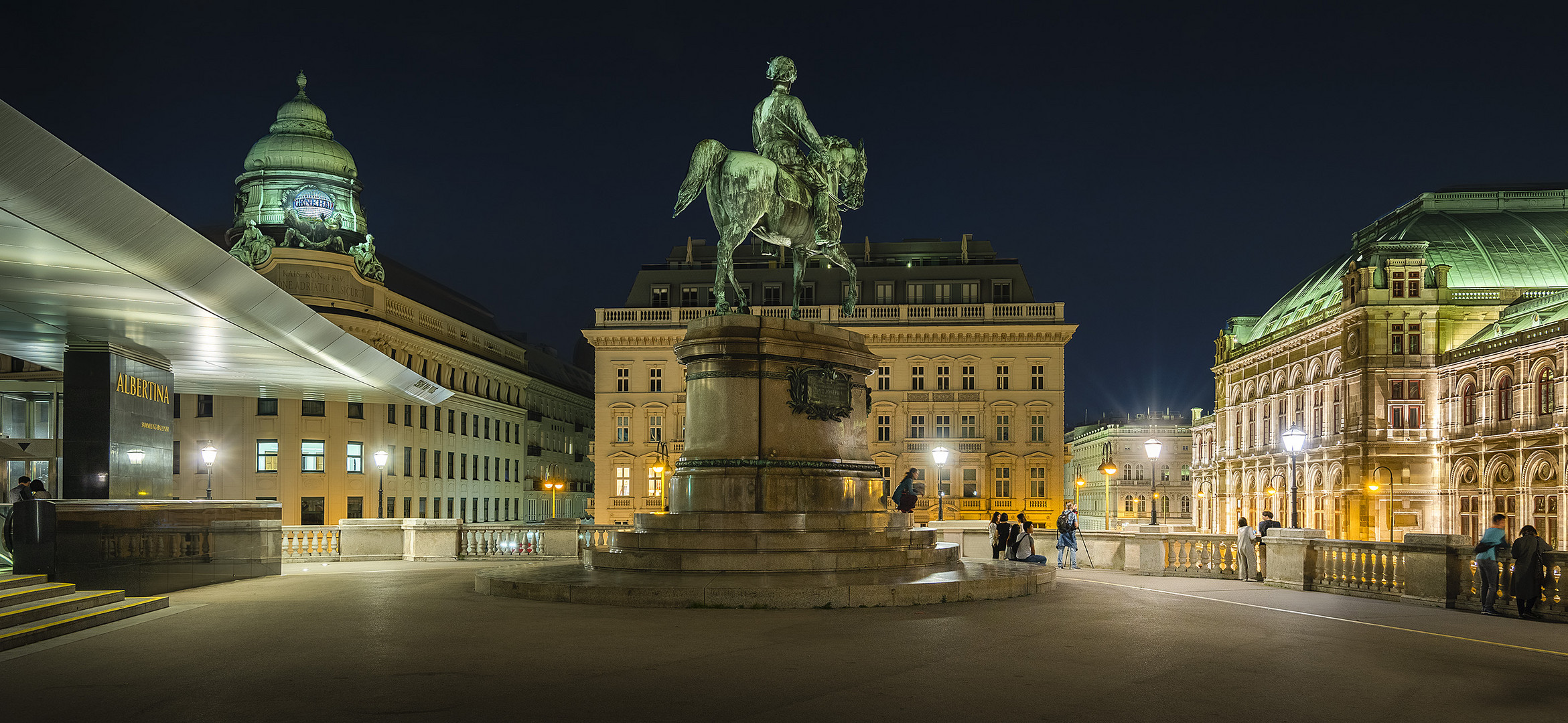 An der Albertina in Wien Foto & Bild | wien, architektur, motive Bilder ...