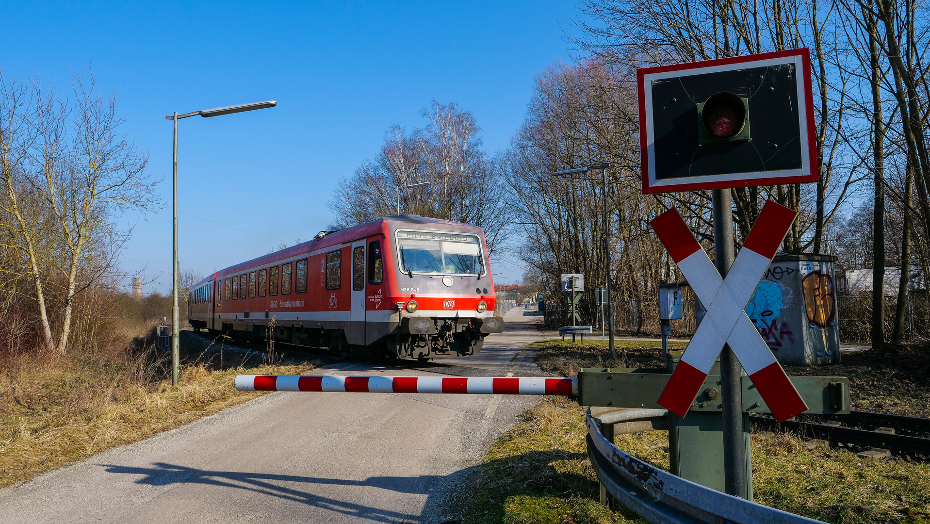 An der Schranke Foto & Bild | eisenbahn, bahnübergang, 628 Bilder auf fotocommunity