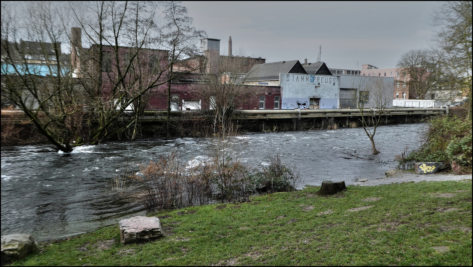 An der Wupper Foto & Bild | natur, landschaft, fluss Bilder auf ...