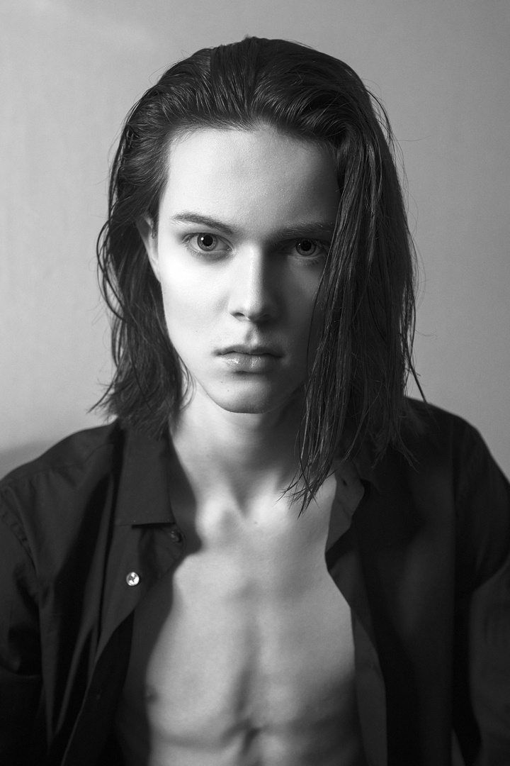 Androgyn Foto & Bild | portrait, portraitfotografie männer, indoor ...