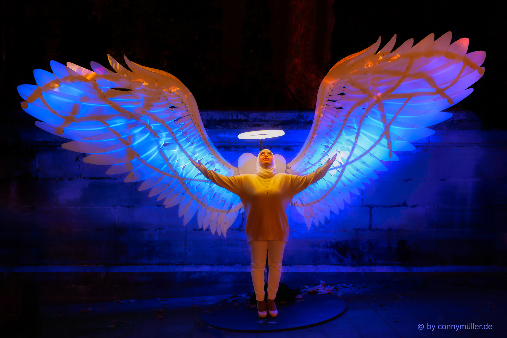 Angel of Freedom Foto & Bild | menschen in aktion, essen-light-festival ...