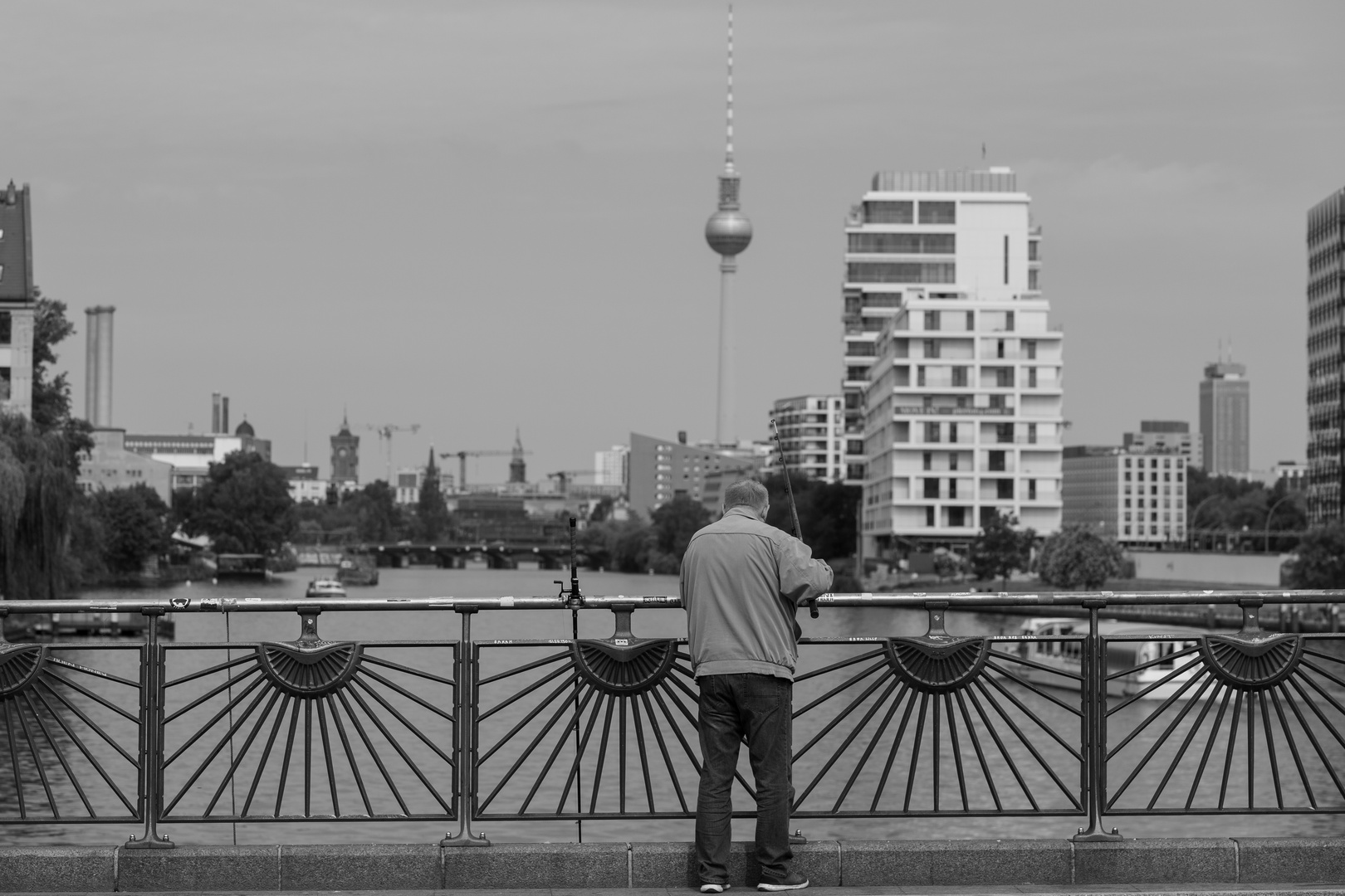 Angeln in Berlin Foto & Bild | erwachsene menschen, menschen in der ...