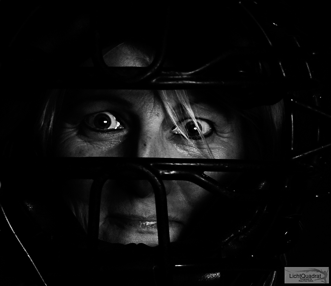 Angst~~~ Foto & Bild | indoor, portrait, menschen Bilder auf fotocommunity