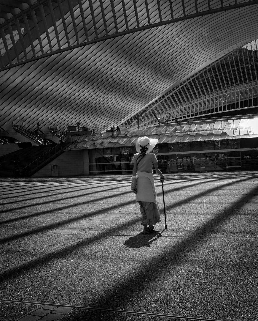 Ankommen Foto & Bild | streetfotografie mit menschen, kommunikation; grafik; szenen;, fotos ...