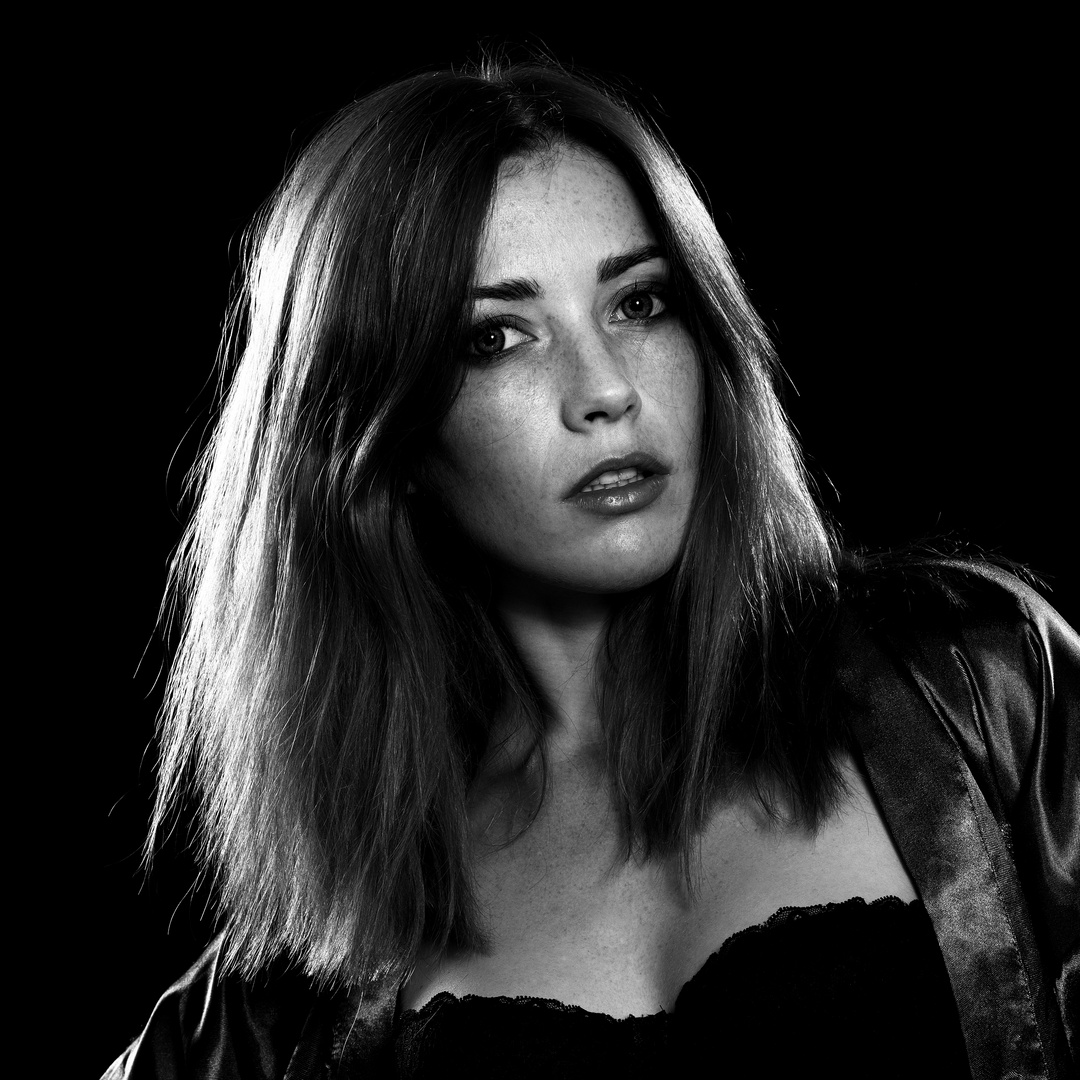 Anna Grabowska (Lviv) Berlin 2021 Foto & Bild | youth, studio, indoor ...