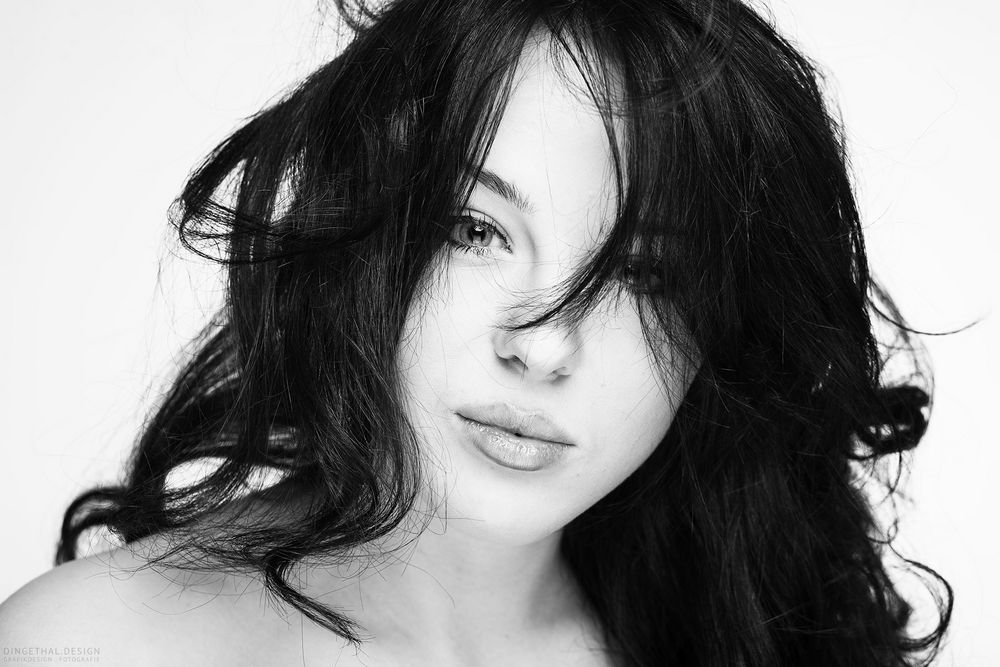 ANNA INNA Foto & Bild | portrait, indoor, schwarz-weiß Bilder auf ...