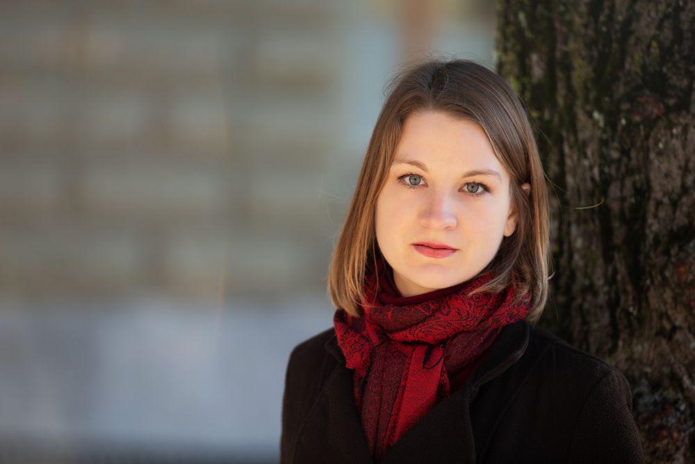 Anne im Herzen von Bern Foto & Bild | portrait, modelle stellen sich ...