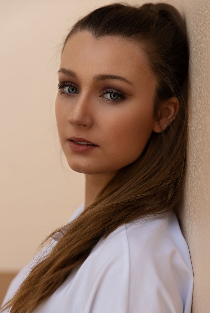 Annika Foto & Bild | portrait, portrait frauen, indoor Bilder auf fotocommunity